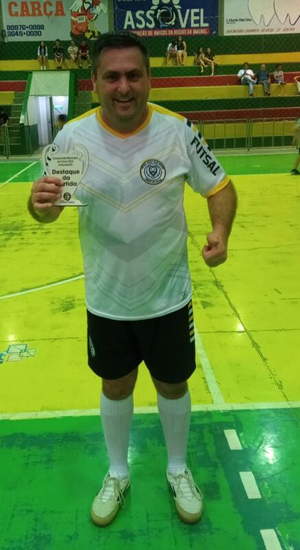 Stang, campeão! - Antônio Faust - Folha do Vale